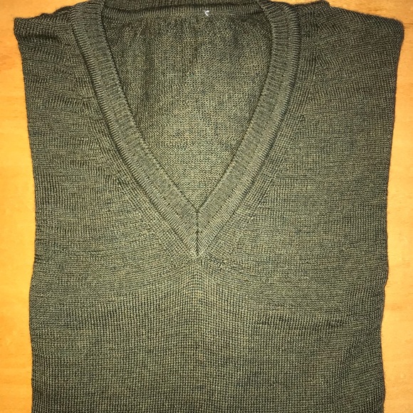 Linea Donna | Sweaters | Dark Green Heathered Wool V Neck Sweater M No ...